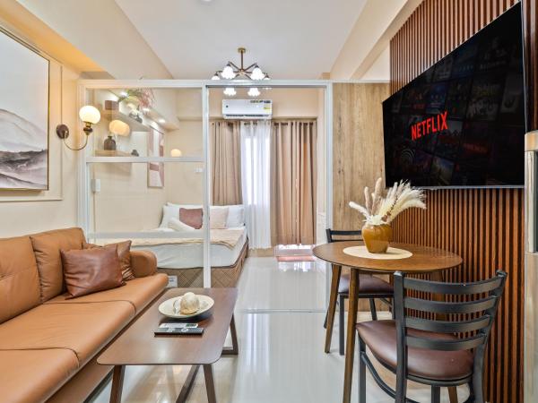 Mactan Cebu Cozy Relaxing Studio With Pool View Balcony - Lapu-Lapu City