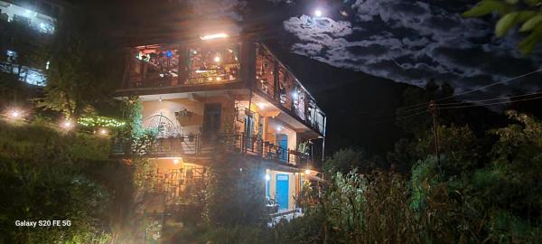 White Rabbit Guest House - Dharamshala