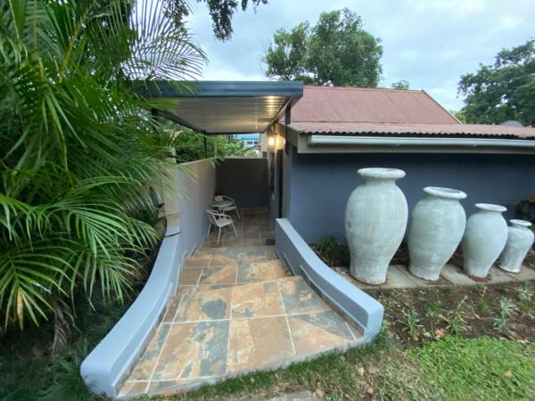 22 Symmonds Studio - Melmoth