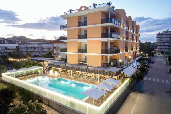 Hotel Imperial - Martinsicuro