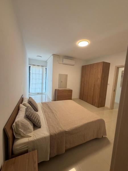 Cozy Two Bedroom In Sliema - Malte