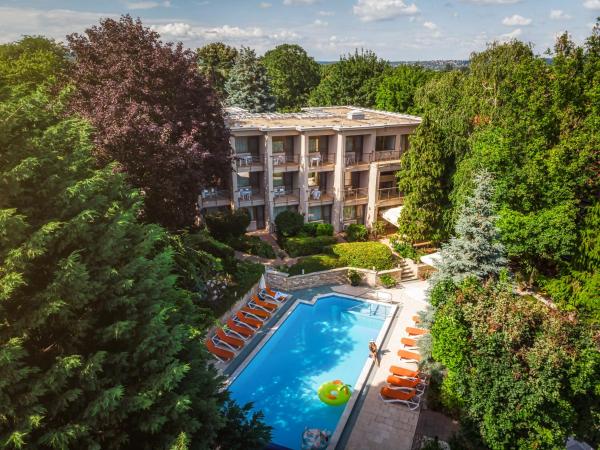 Hotel Villa Pax - Balatonkenese