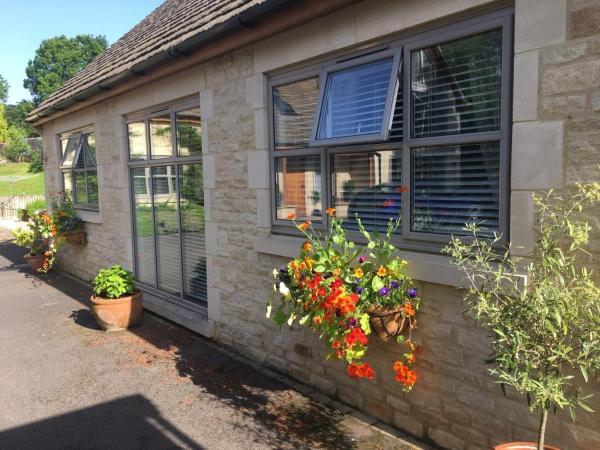 2 Bed In Cheltenham Oc-49336 - Tewkesbury