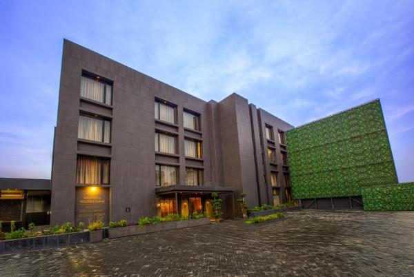 Purple Elephant Luxury Business Hotel - Kochi