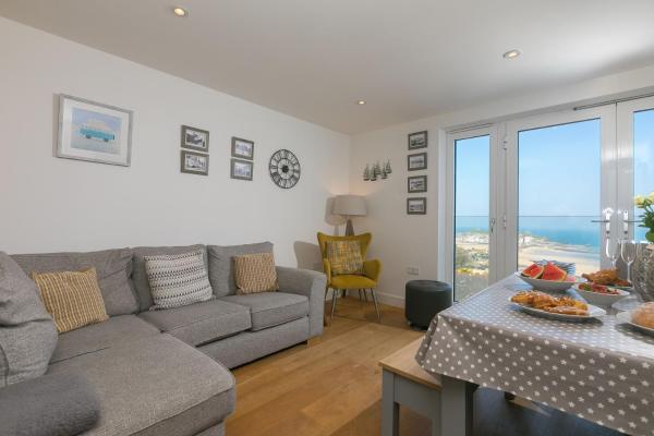 Wave Watching - St Ives