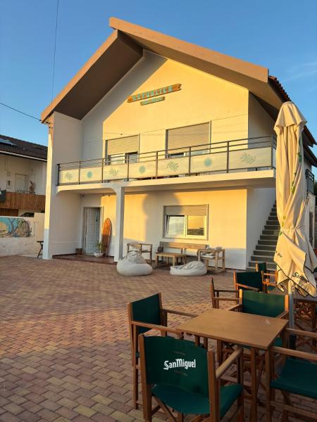 Hospedium República Surf House - Coxos Beach, Ericeira - Mafra