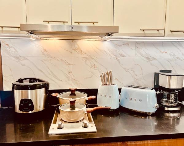 Venice Luxe Comfort, Pool , Sauna ,65-inch Netflix For 3 Guests Only - Pasig