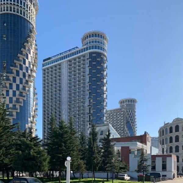 Towers Apartment - Batumi