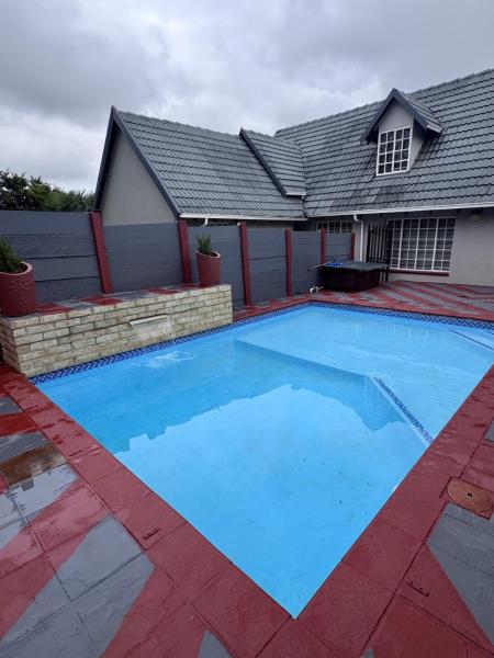 Countryview Chalet - Kempton Park
