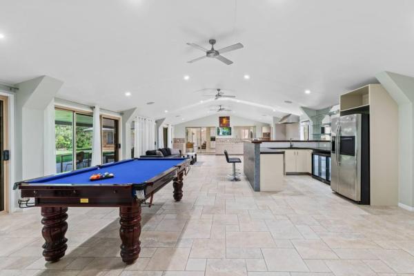 Cozy 3 Bedroom Retreat In The Heart Of Capalaba - Brisbane