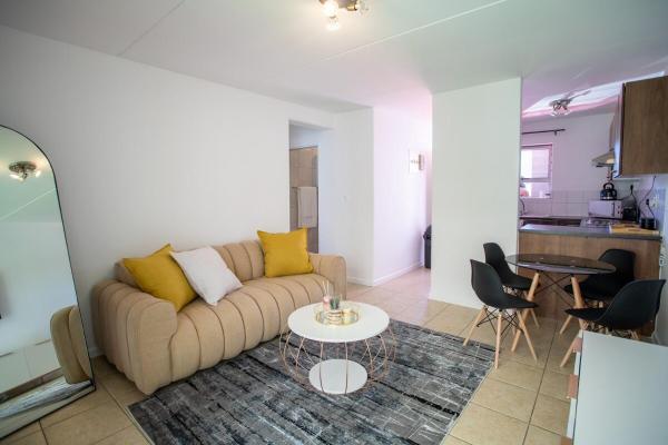 3-min Beach Stay In Table View - Cape Town