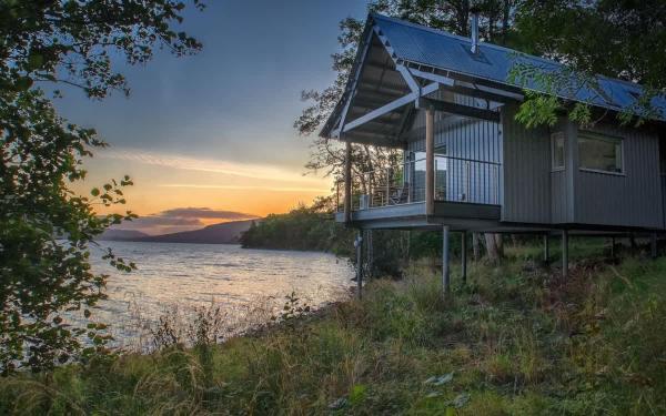 Osprey Boathouse On Loch Tay - Aberfeldy