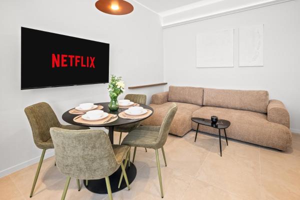 Top Location - Old Town Design Apartments - Bucharest