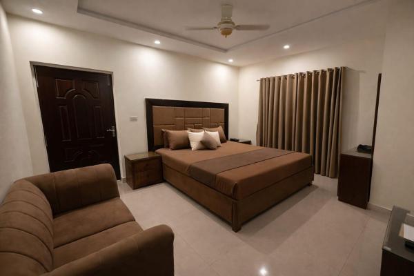 The Royal Vista - Lahore