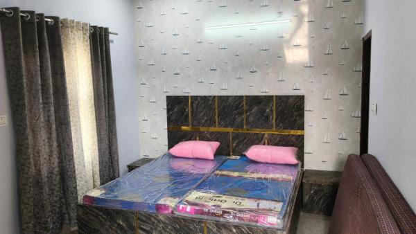 Shri Shyam Nikunj- Independent Boutique Stay - Mathura