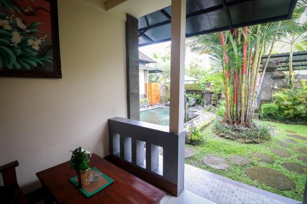 Ubud Private Pool Villa Tropical Hideaway With Ricefield View - Bali