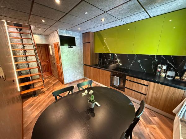 Brivibas Residence - Wave, Free Private Parking, Free Wifi, Self Check-in - Riga