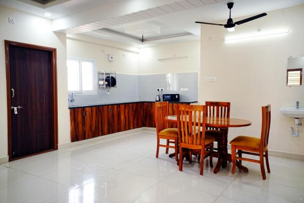 Vic Homestay By Pickurstay Hotels - Tirupati