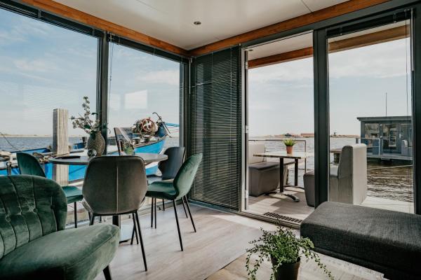 Houseboat Havenlodge Uitgeest For 4 Persons - Zaandam
