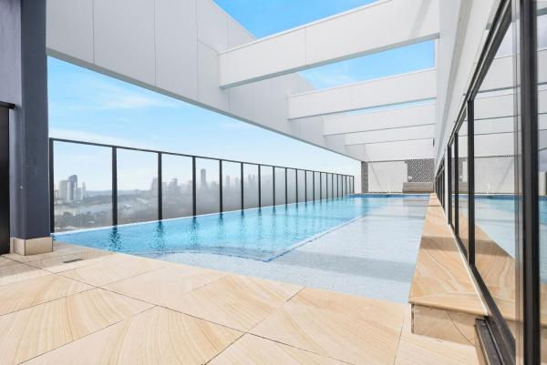 2br Retreat With Rooftop Infinity Pool - ゴールドコースト