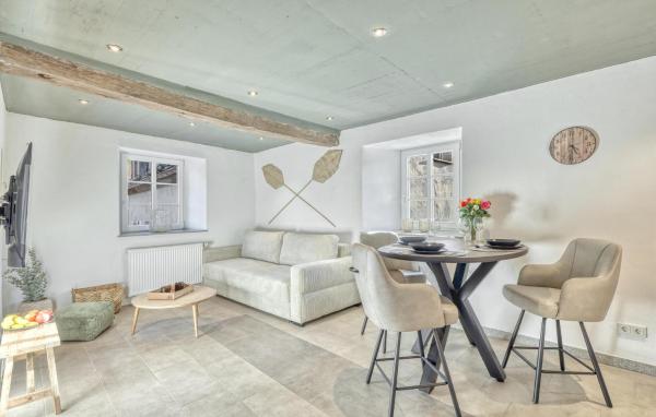 1 Bedroom Lovely Apartment In Irrhausen - Burg-Reuland