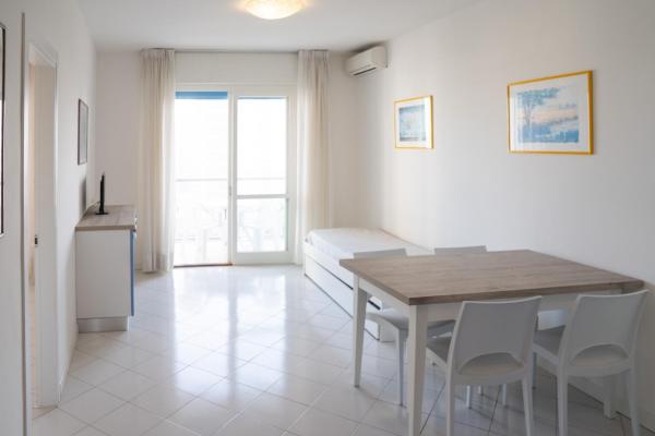 Appartamento Vista Mare Con Piscina Lignano Sabbiadoro Mv8 - Lignano Sabbiadoro