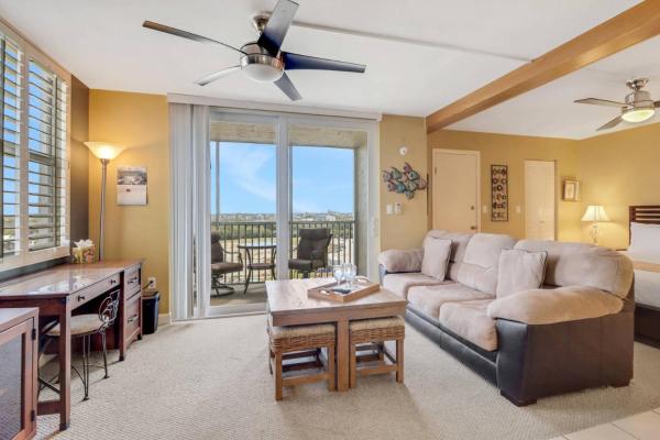 Beach & Tennis 1802 - Bonita Springs, FL