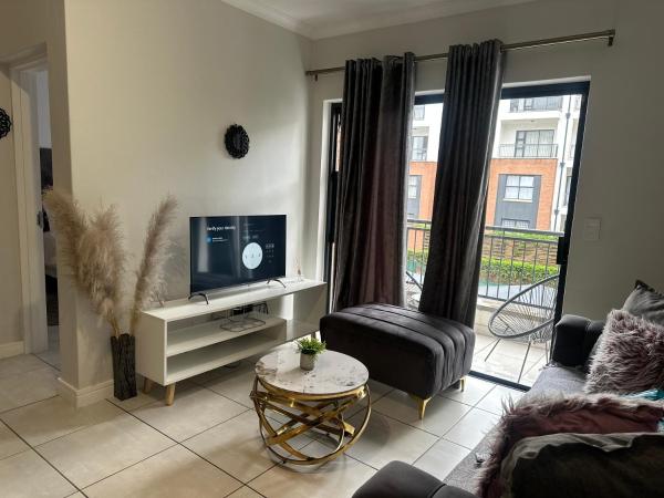 The Exquisite Apartment At Its Best ! - Tyger Valley