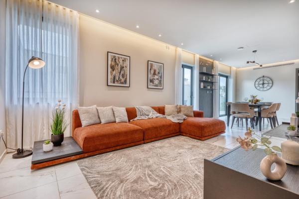 Luxury Aura Villas With Pool, Hot Tub & Bbq In Swieqi - Malta