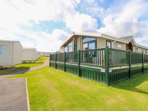 37 Horizon Park - Suit Direct Stadium