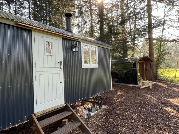 Chez Marguerite Luxury Shepherd's Hut And Sauna - Holt