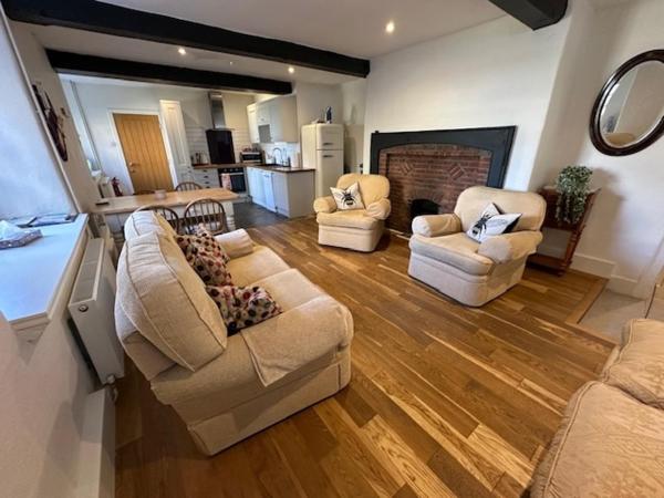 The Yard House - 5 Bedroom House Set In Sherborne - Sherborne