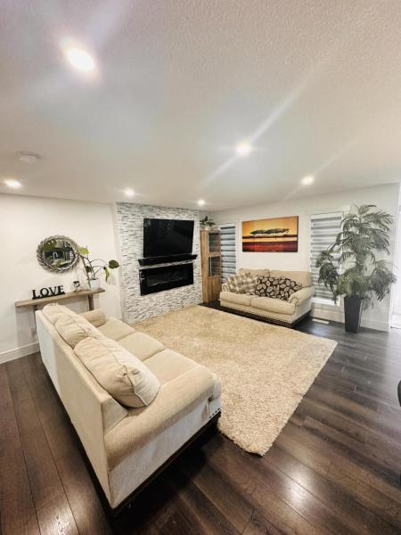 Ac, Bbq, Pets, Basketball, Sleep 14, Garage - Edmonton, Canada