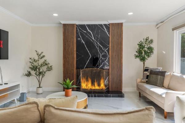 Walkable 5br Home With Hot Tub & Bbq Grill - Hollywood, CA