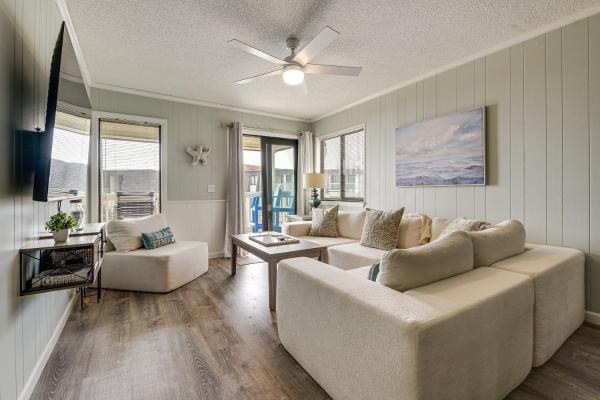 Ocean-view Balcony! Myrtle Beach 3rd-floor Retreat - Myrtle Beach, SC