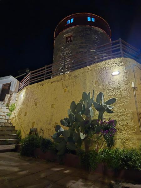 A Medieval Windmill Tower 2bedrooms In The Heart Of Old Town With Magnificent Panoramic Seaview And Cityview - Rhodos