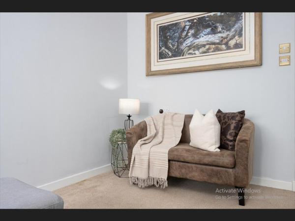 Modern 5-bedroom House - Bannockburn - Dunblane