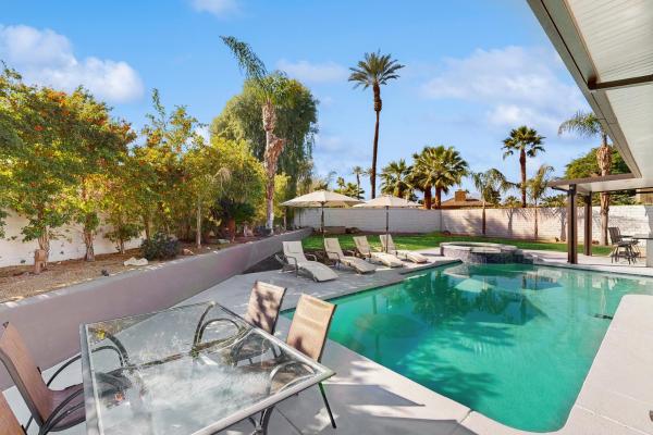 La Casa Royale At Indian Wells - Indian Wells, CA