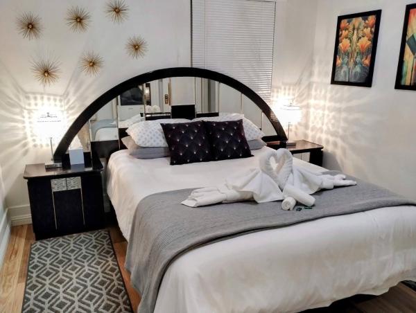 Deco Studio Retreat With Fireplace, Wifi, Queen Bed - Reno