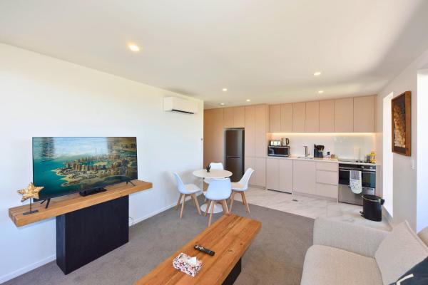 Stylish 1br Retreat Near Te Kaha Stadium - West Coast