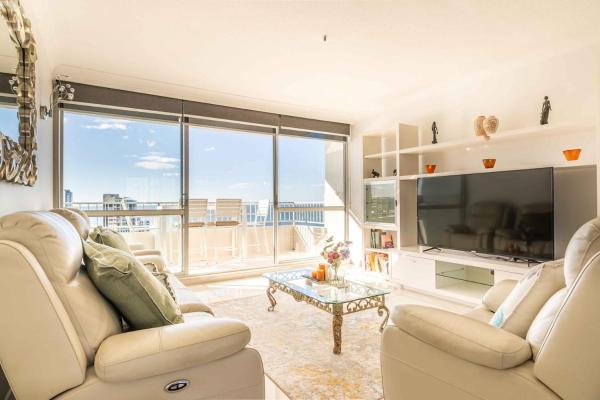 Glamorous 2bd Escape, Breathtaking Panoramic Views - Surfers Paradise