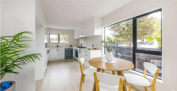 Family-friendly 5-br Home W Private Parking & Yard - Auckland