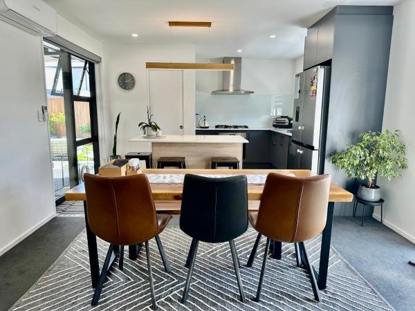 Hidden Gem Holiday Home In Wigram - Christchurch