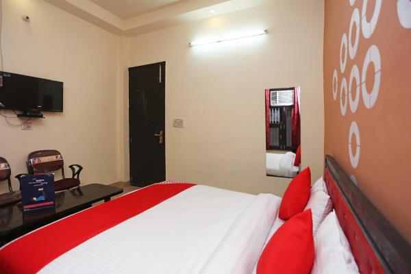 Hotel O Comfort Stay Sector 05 Vasundhara Formely Angel Pink - Ghaziabad