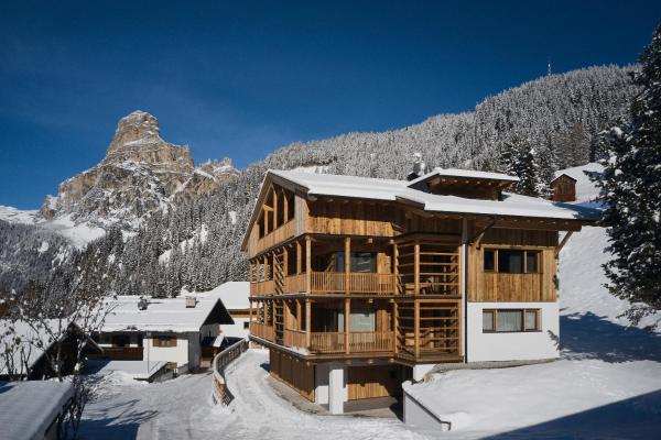 Les Pares Hideaway Apartments - Canazei