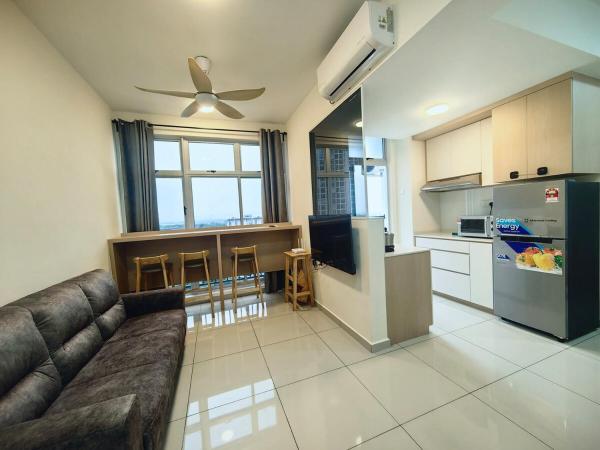 Midas Seri Alam 1br, 1-3 People - Punggol