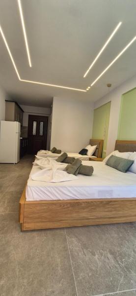 Petrino 2 By Vasileia - Sarti