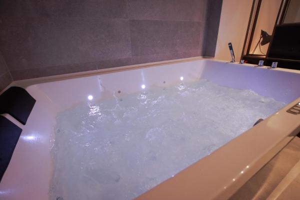 Vinatea Suites Con Jacuzzi Privado En El Centro De Morella - Morella