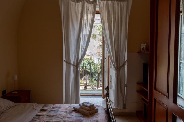 Bellini Holiday Home - Appartamento Con Balcone Napoli - Napoli, İtalya
