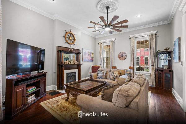 3 Bedroom Home Close To Cincy Stadiums, Downtown - Covington, KY